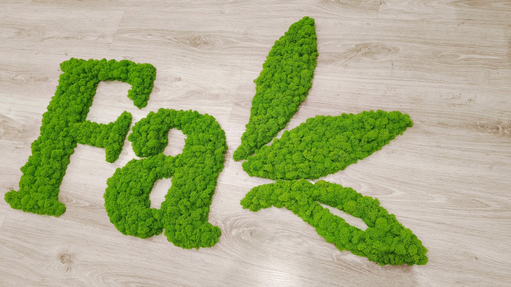 Custom Moss Logos for Offices, Retail & Event - Eco-Friendly Branding ...
